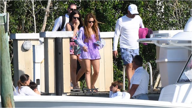 Captan de nuevo a Shakira con Lewis Hamilton: ahora pasean en un yate ...