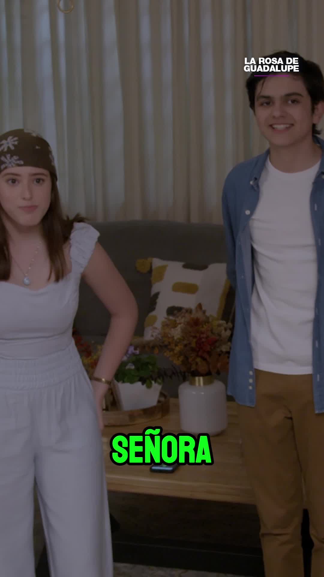 Azul no tenía permiso de invitar a su crush a su casa | Series La Rosa ...