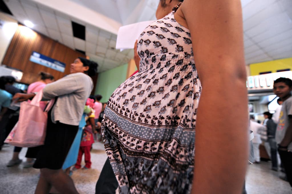 Iglesia católica rechaza uso de condones para prevenir el zika ...