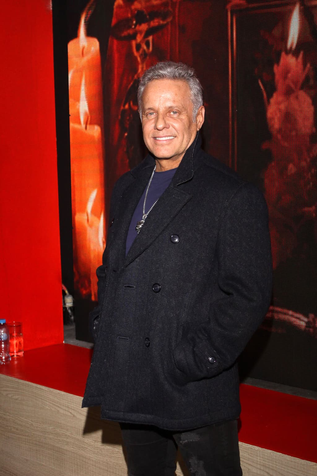 Álex Perea se puso nervioso al ser entrevistado junto a su novia Isabel ...