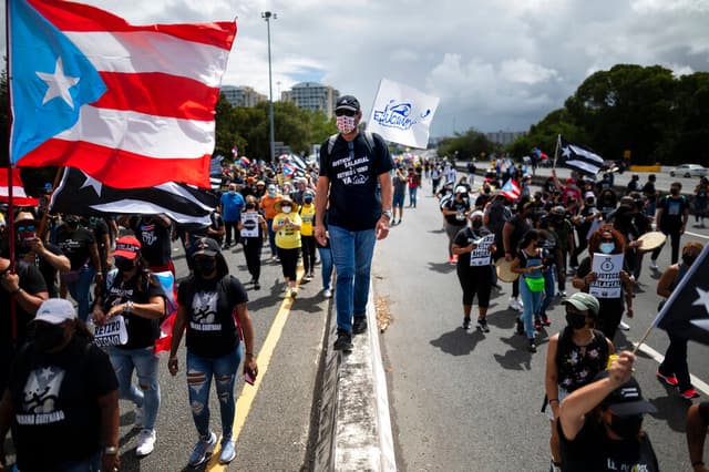 Protestas de empleados públicos por mejoras salariales en Puerto Rico ...