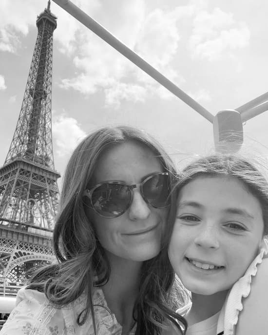 Influencer Melissa Mae Carlton tenía una numerosa familia: ahora llora ...