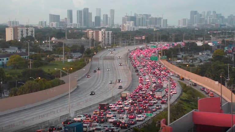 Accidente múltiple en la carretera I95 de Miami deja un muerto y caos ...