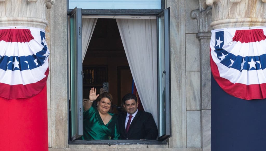 Gobernadora de Puerto Rico 'maúlla' en un podcast con Yovín, el esposo ...