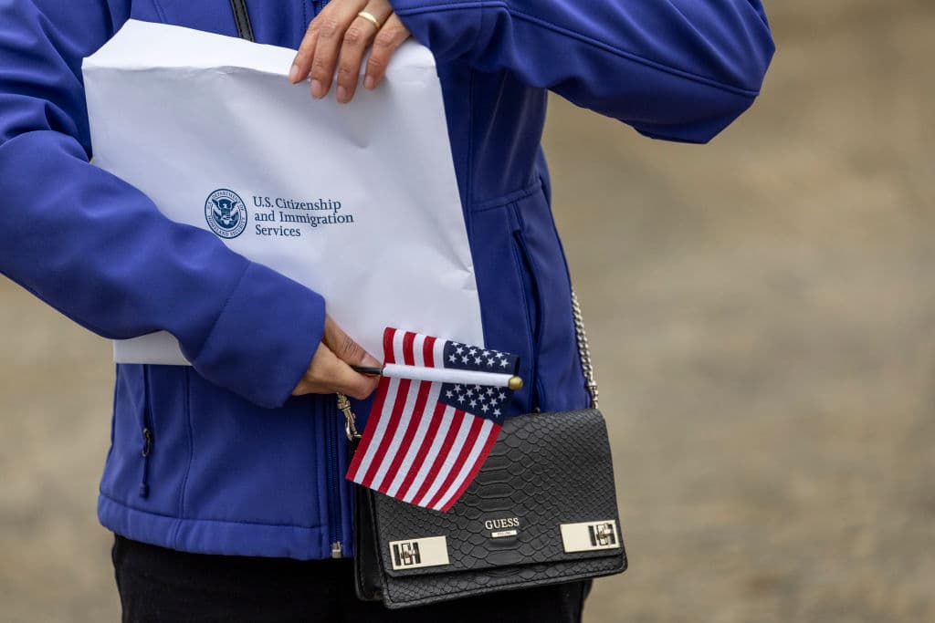 USCIS: Últimas noticias, videos y fotos de USCIS | Univision