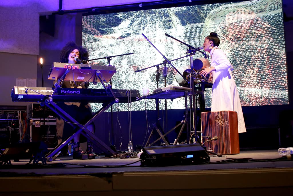Ibeyi's haunting live show proves they're more than 'Lemonade' hype ...