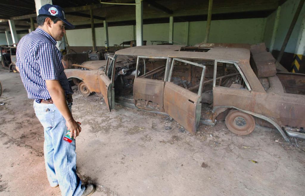 Conoce la peculiar colección de autos de Pablo Escobar | A Bordo Autos ...