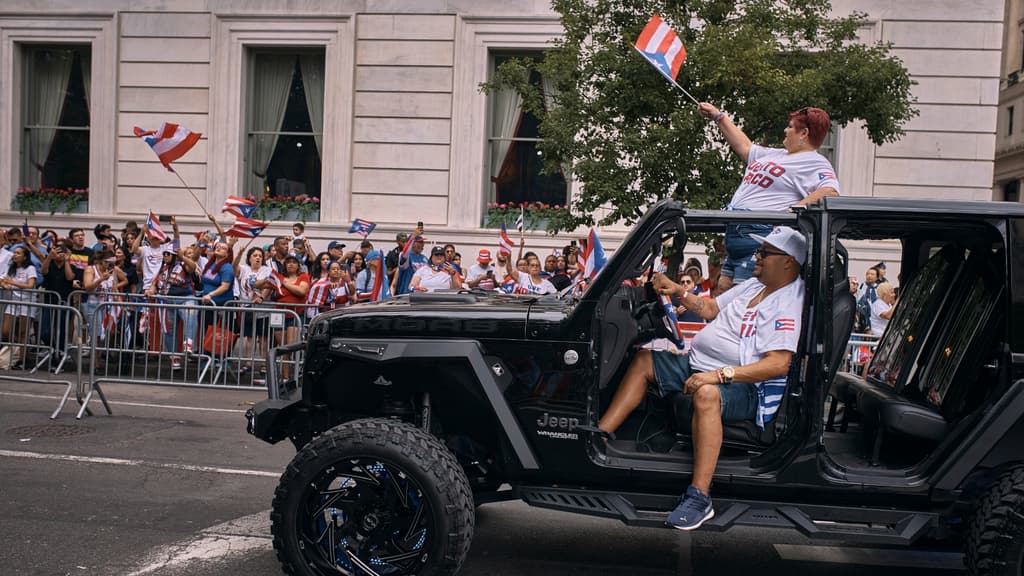 Artistas, becas y tradiciones que marcarán el Desfile Puertorriqueño 2025 | Univision Puerto ...