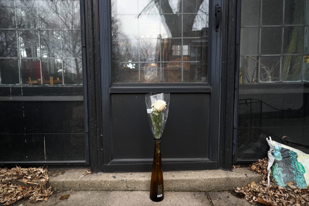 Juez ordena a Chicago reembolsar millones por cobros excesivos en ...