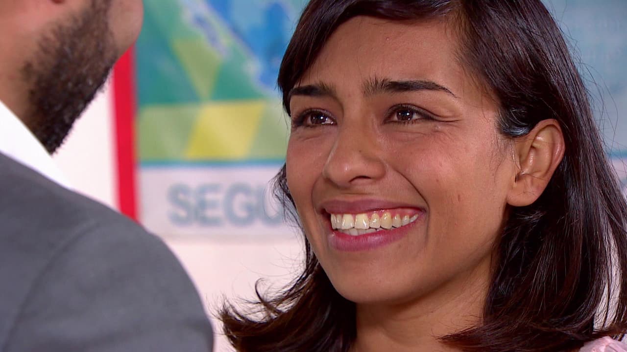 La Rosa de Guadalupe: Capítulo completo - 'Espía' | Series La Rosa de Guadalupe | Univision