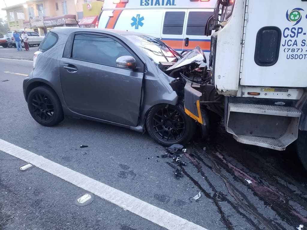 Accidente cobra la vida de hombre en Moca | Fotos | Univision Puerto ...