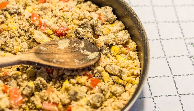 Guardar una olla con comida en el refri es un gran error y puede dañar ...