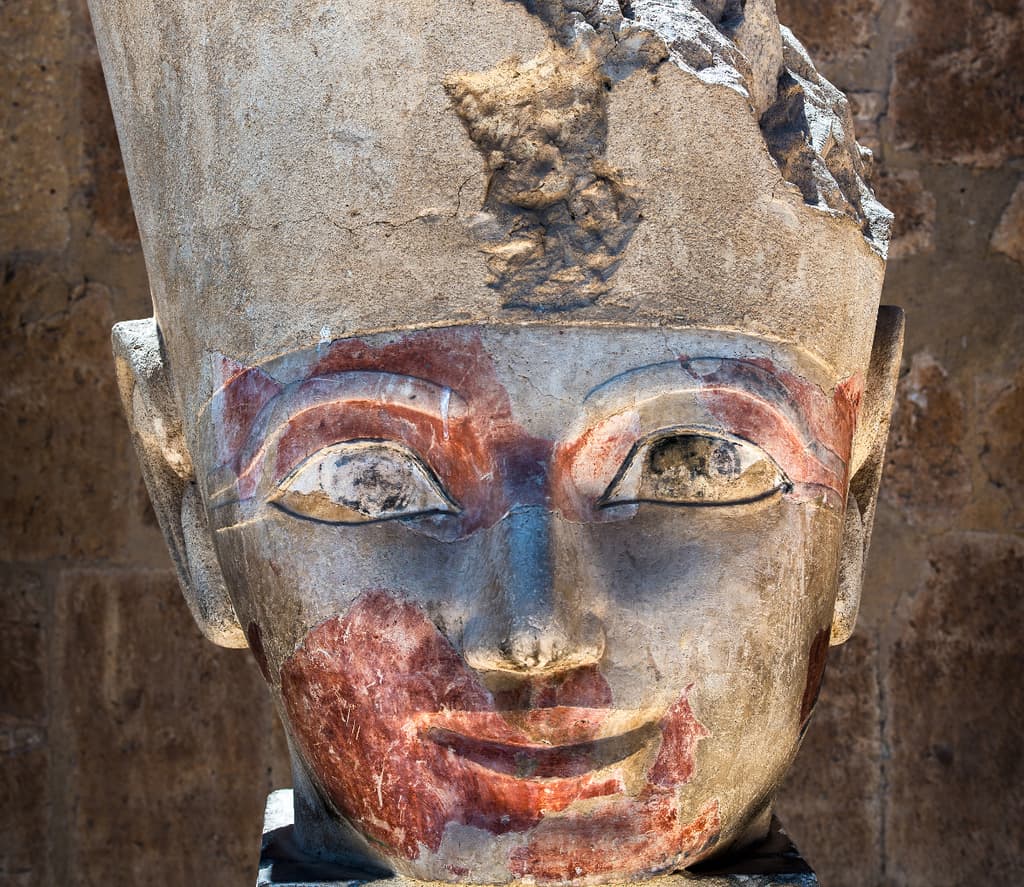La faraona de Egipto que fue casi exterminada de la historia es tan ...