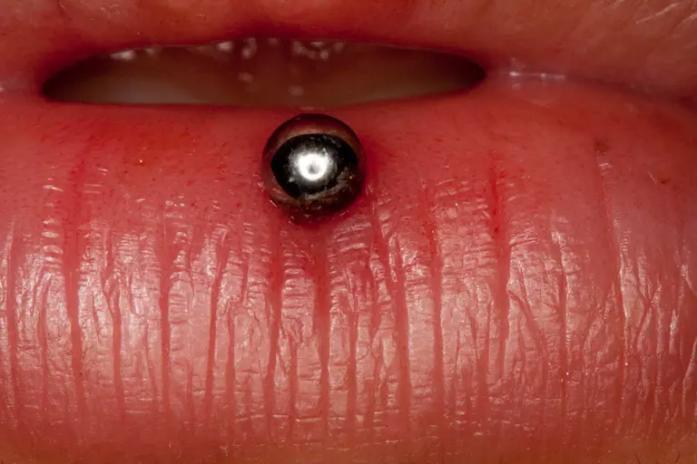 Tipos de piercing en el labio | Entretenimiento Cultura Pop | Univision