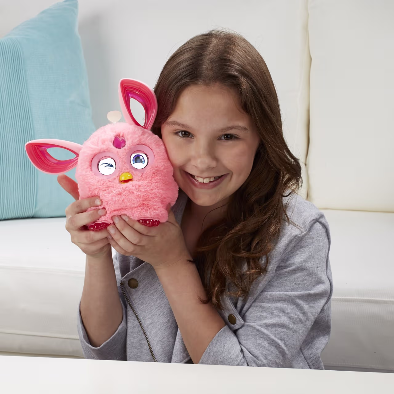 ¡Vuelve a los 90! Hay un nuevo Furby disponible, y trae mucha ...