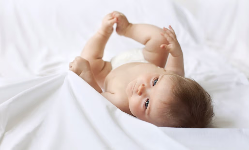 Qué significa el color de las heces del bebé | Estilo de Vida Madres ...