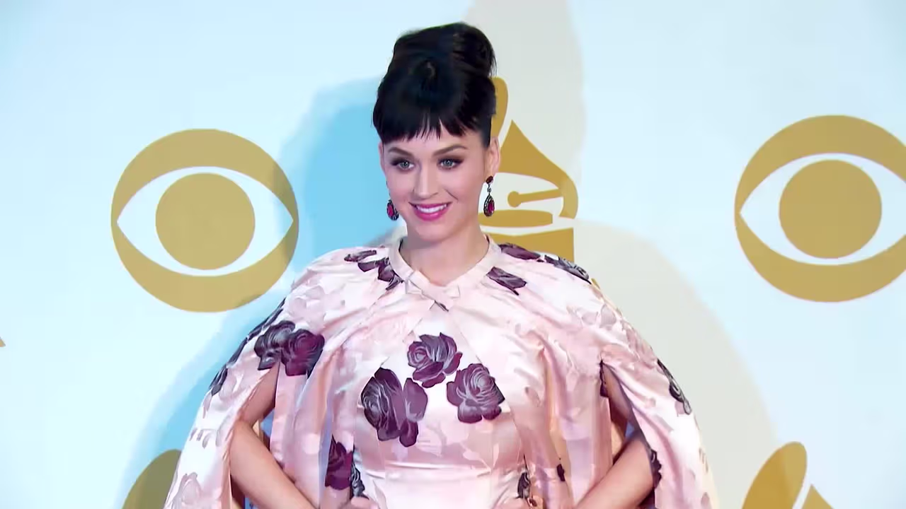 Katy Perry termina con DJ Diplo | Univision Famosos | Univision