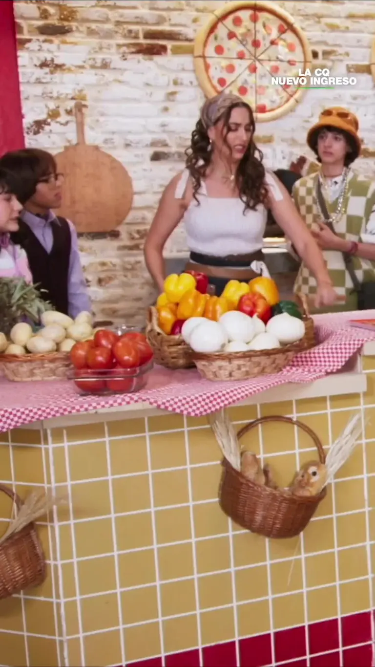 Doña Quique es la ÚNICA que sufre la falta de Sofi, pero Alan tiene una ...