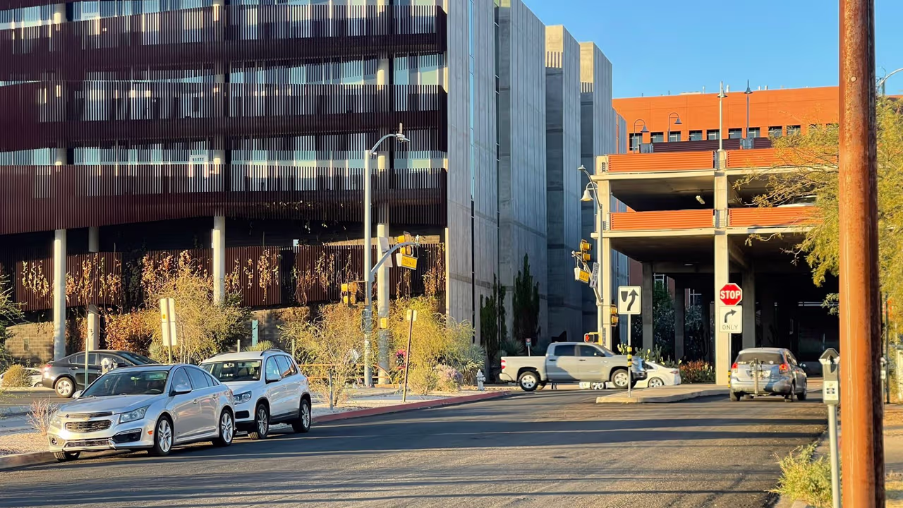 Agresión en la Universidad de Arizona en Tucson: lo que se sabe | Video ...