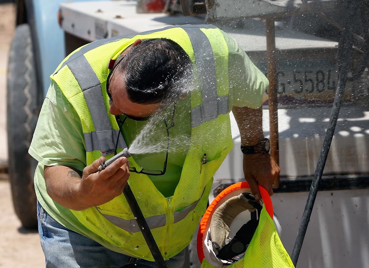 Como para freír huevos en la calle: el calor en Arizona alcanza los 116 ...
