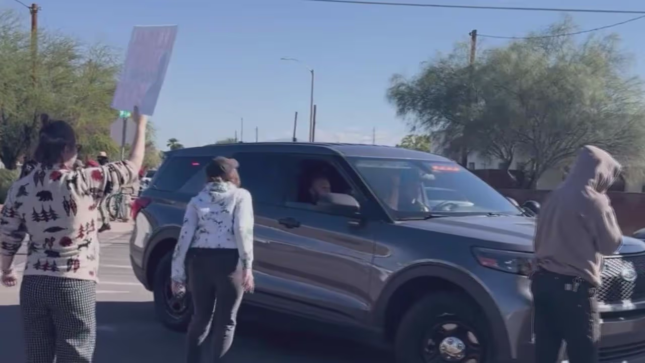 Habitantes de Tucson se preparan para posibles operativos de ICE ...