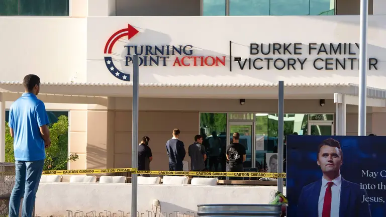 ¿Qué es Turning Point USA y qué influencia tiene en el ámbito político ...