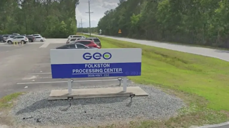 Denuncian malos tratos y falta de comida en centro de procesamiento de ...