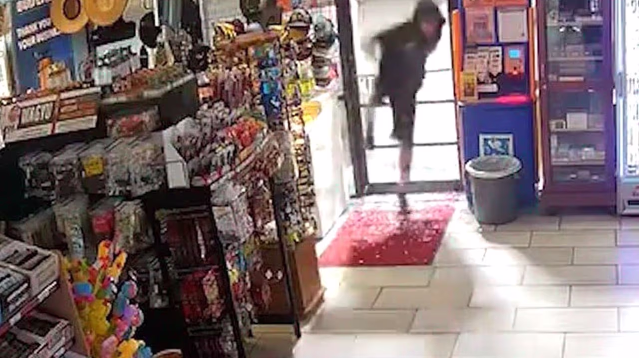 Policía de Buda difunde videos de “Jack y Jill”, sospechosos de robos ...