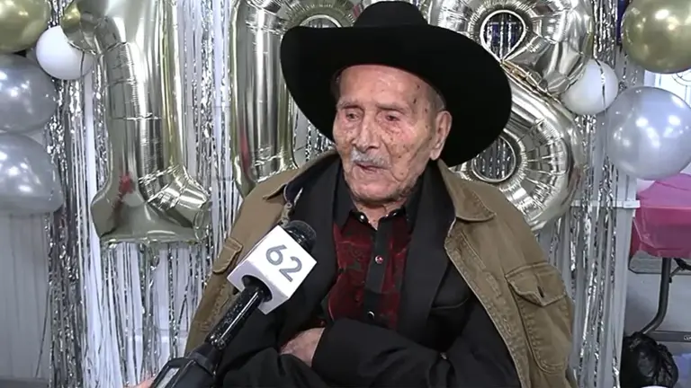 Celebran a don Leocadio Jaramillo, un hombre de 108 años que vive en ...