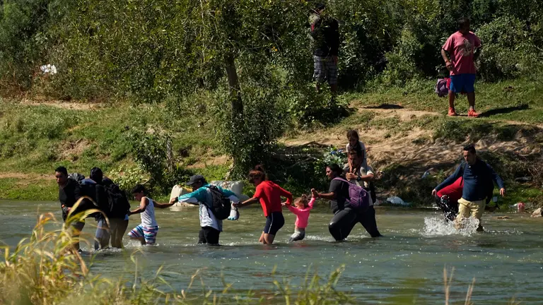 Ley SB4 en Texas: Hay un debate para suspender la ley de forma ...
