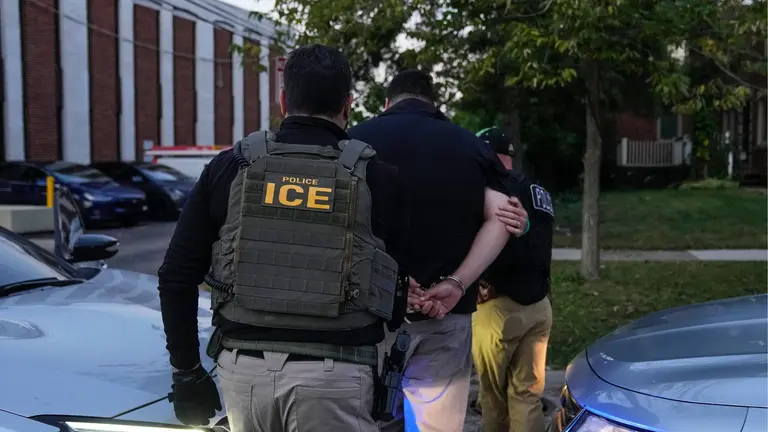 Migrantes detenidos por ICE y Patrulla Fronteriza: ¿Quiénes pueden ser ...