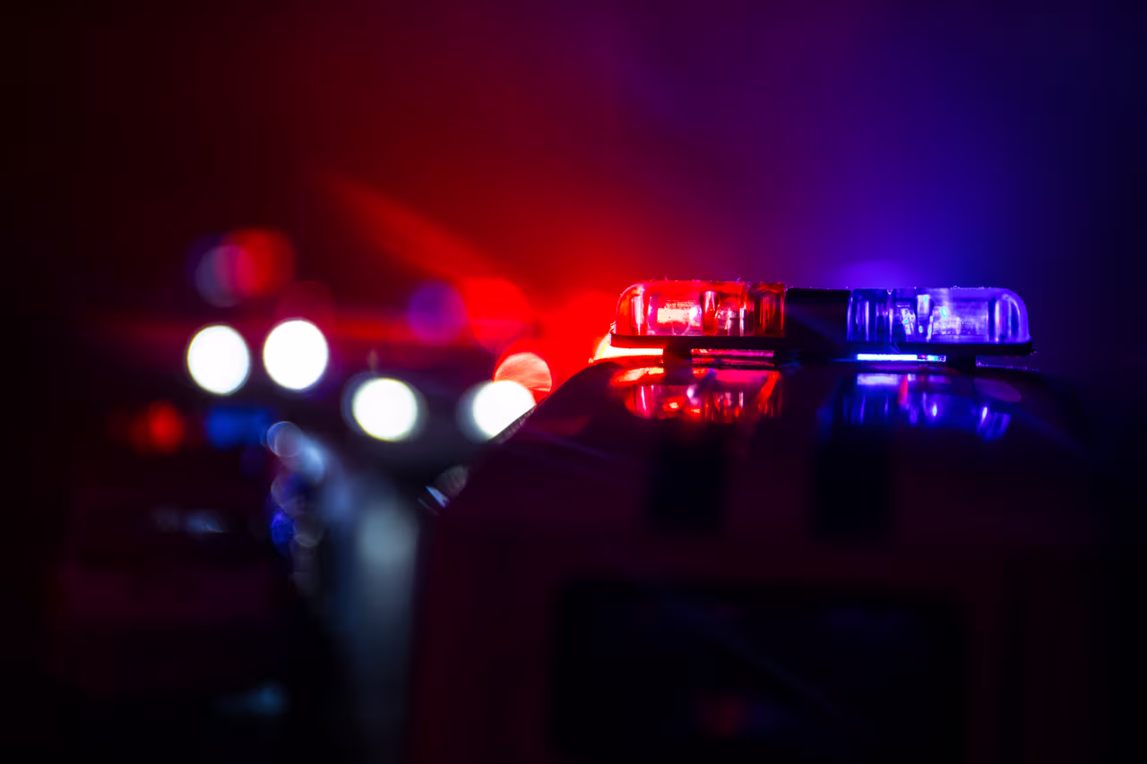 Jason Lentz, despidido de la Policía de Elgin por publicaciones en ...