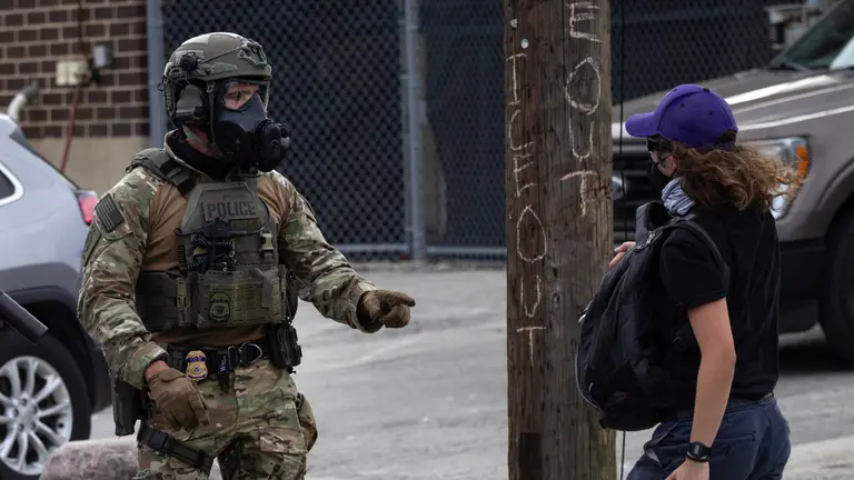 Redadas de ICE y la Patrulla Fronteriza en Chicago: documentos que ...