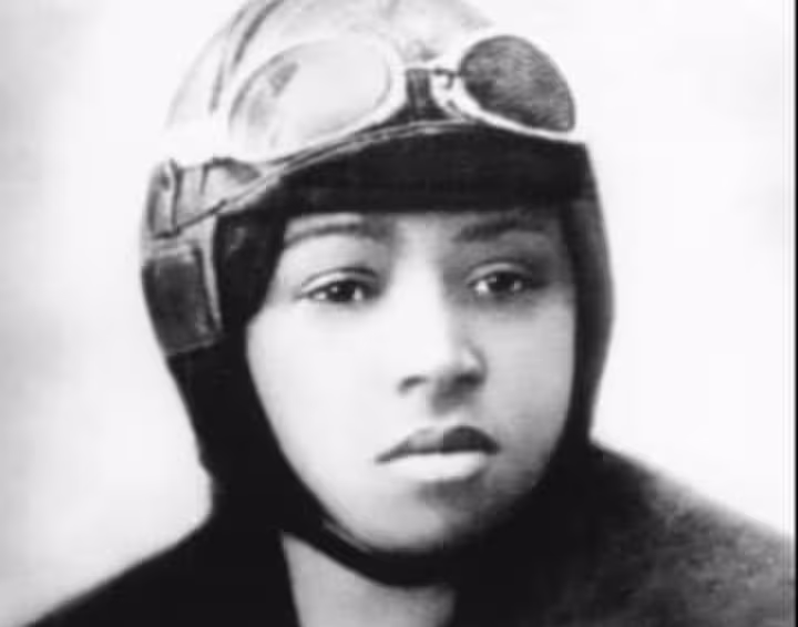 Esta es la historia de Elizabeth “Bessie” Coleman, pionera en el campo ...