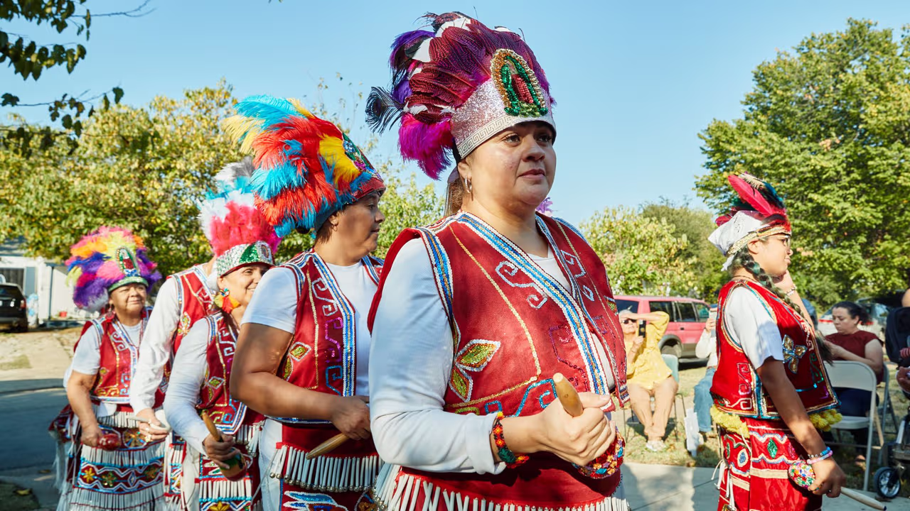 Danza, fe y raíces: el legado de los matachines en Texas | Video ...