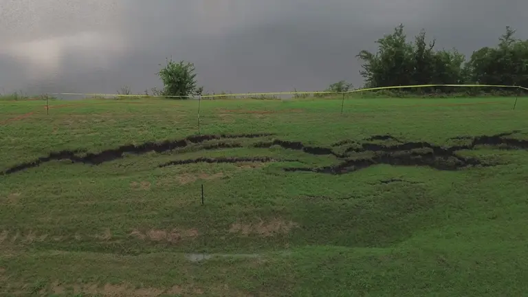 Unos 25 hogares en riesgo de desalojo por presa McLendon-Chisholm ...