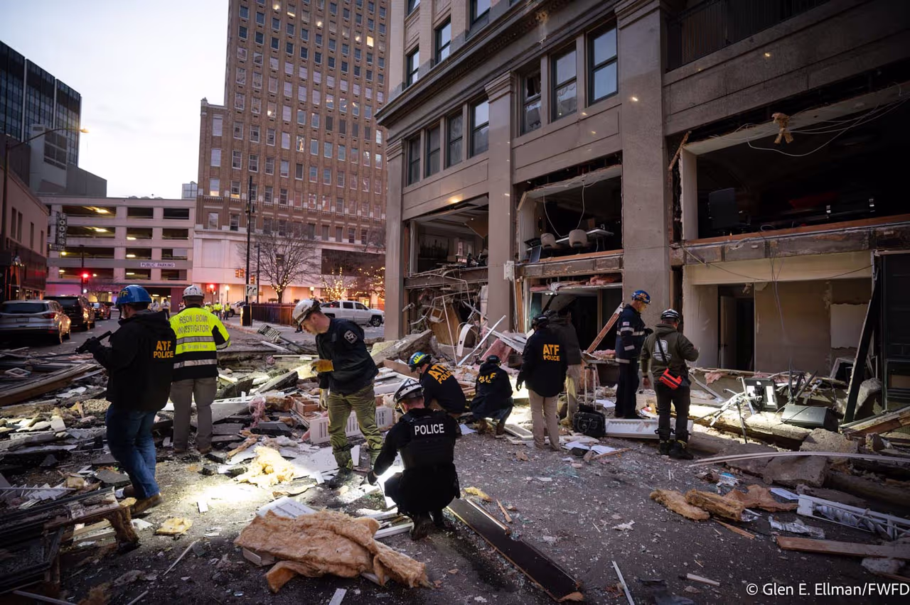 Explosión en el Sandman Hotel de Fort Worth deja 21 personas heridas en ...