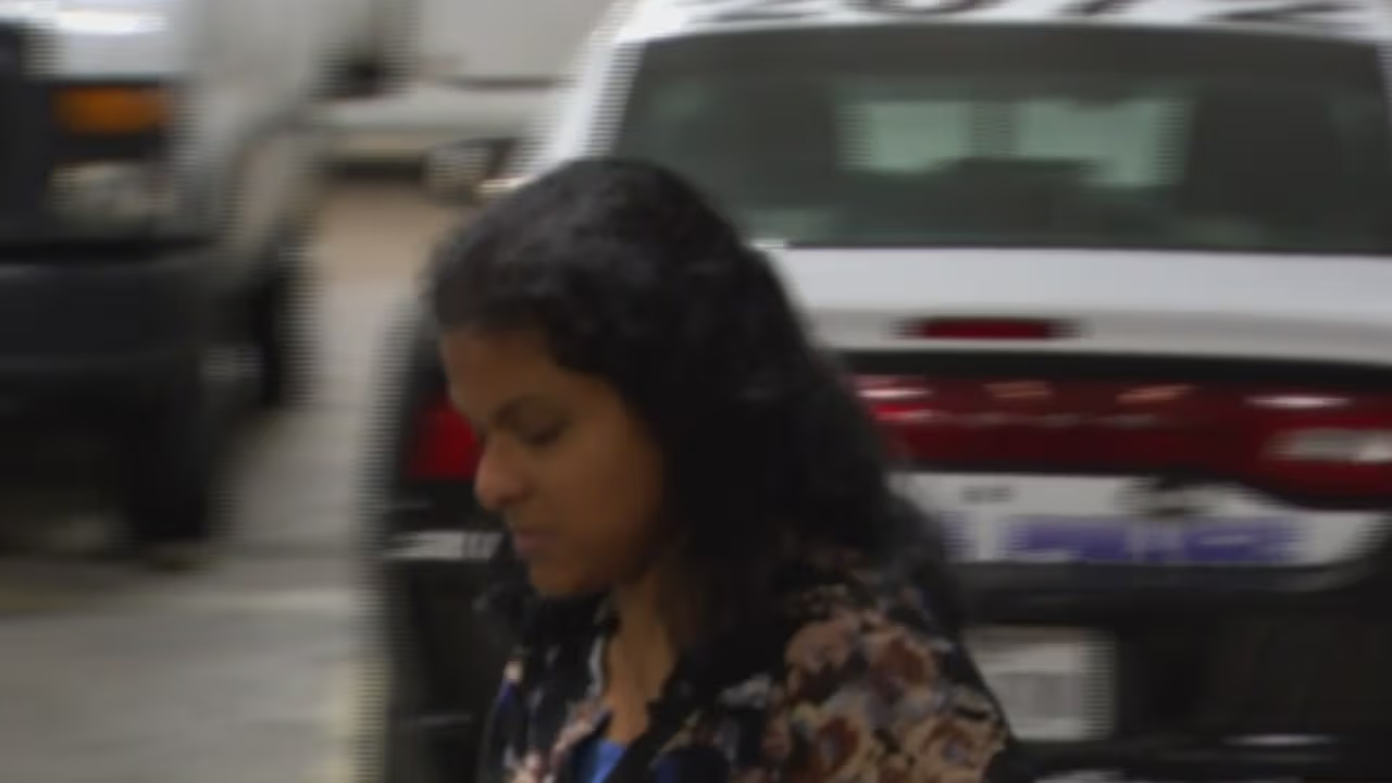 Sini Mathews fue acusada formalmente por abandono y poner en peligro a ...
