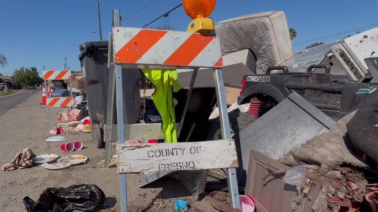 Residentes de Calwa reportan tira de basura ilegal; ahora piden ayuda ...