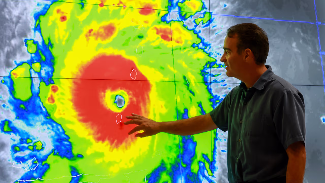 Huracán Beryl: Así se preparan Bomberos de Houston para el posible ...