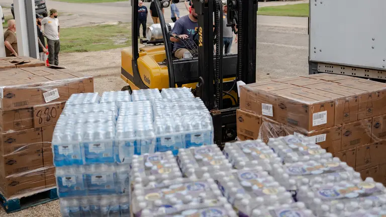 Recolección de donaciones en el condado de Harris para damnificados por ...