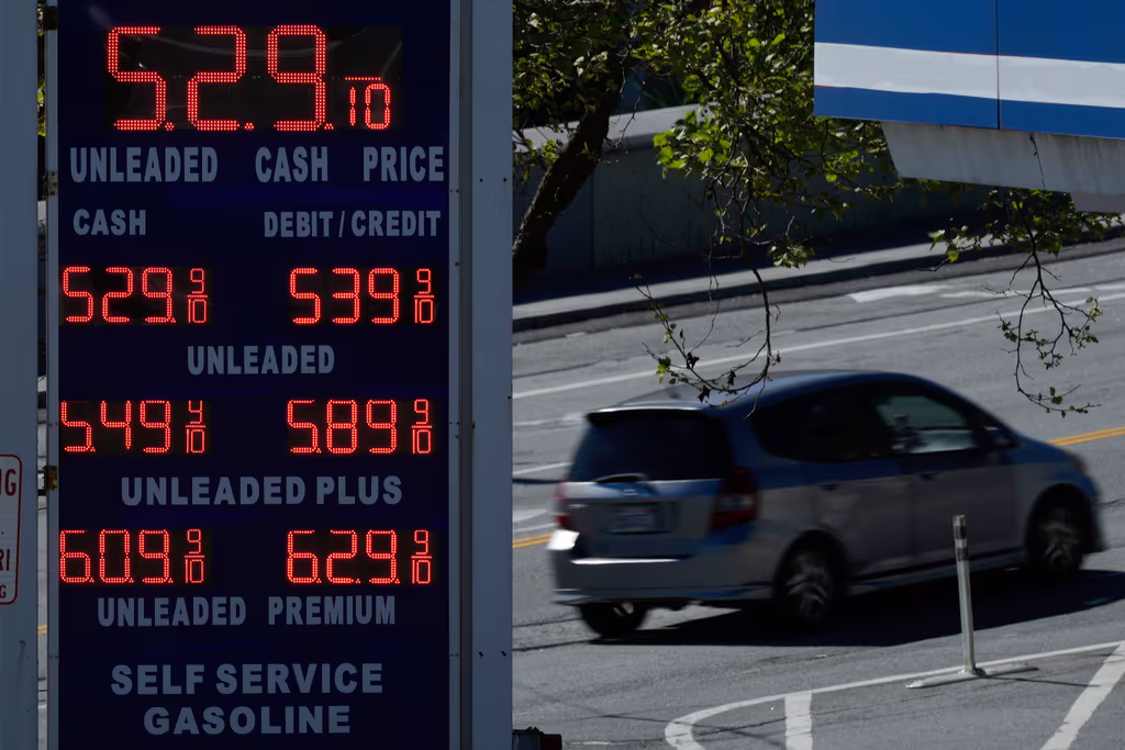 Precio de gasolina en California alcanza $5.29 por galón en marzo 2026 ...