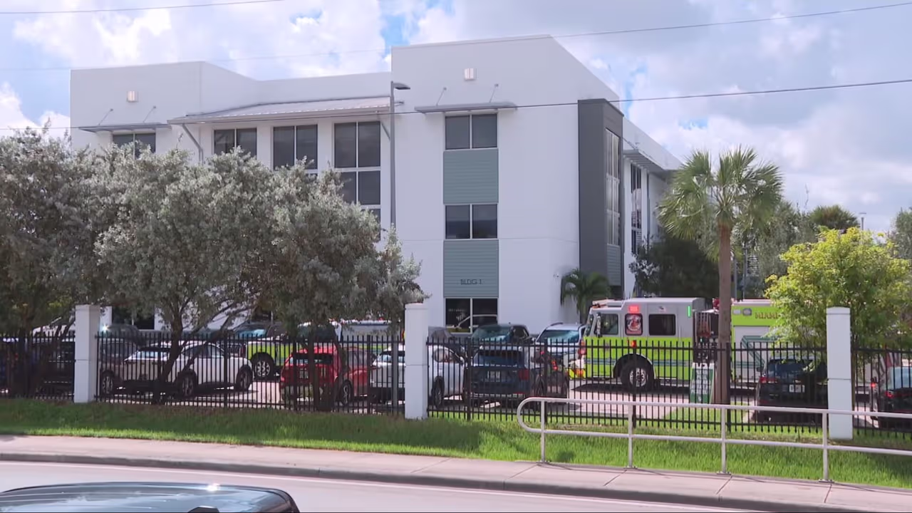 Cinco estudiantes hospitalizados tras emergencia médica en un escuela ...