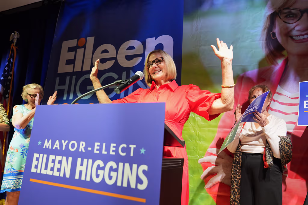 Eileen Higgins gana la segunda vuelta en elecciones de alcaldía de ...