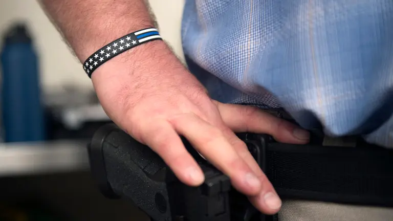 Polémica en Florida por propuesta de ley que ampliaría la edad para ...