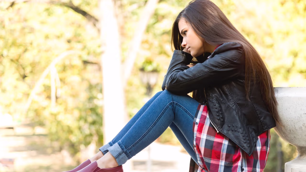 Adolescentes enfrentan niveles 'alarmantes' de violencia, pensamientos ...