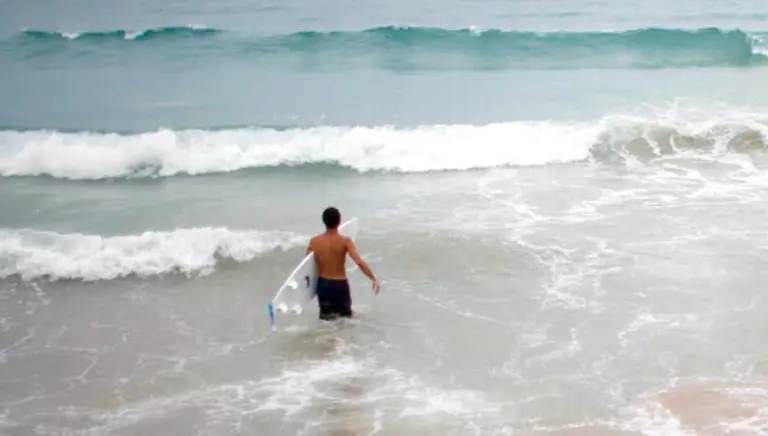 Muere Juan Gabriel Negrón, el surfista buscado durante dos días en ...