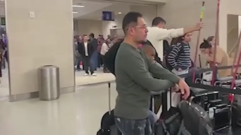 Cómo pedir un reembolso en caso de cancelación de vuelo | Video ...