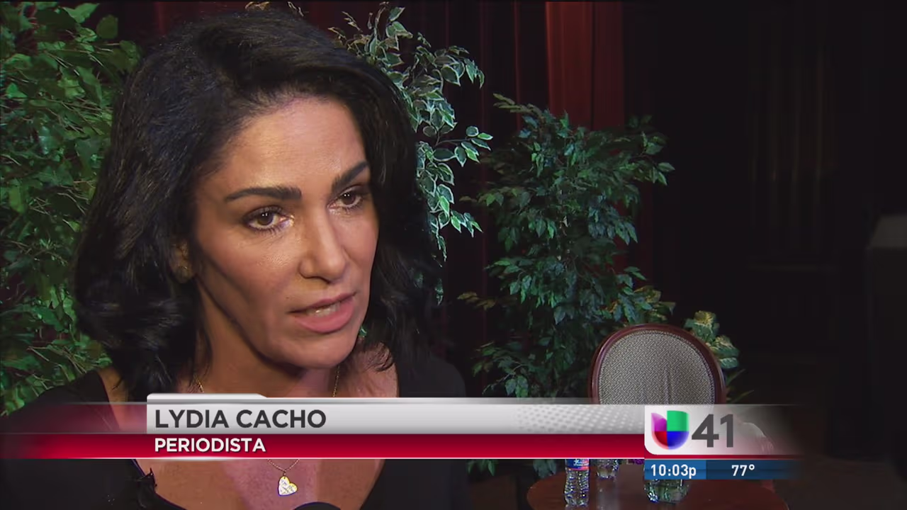 Conversando con la periodista Lydia Cacho | Video | Univision San ...