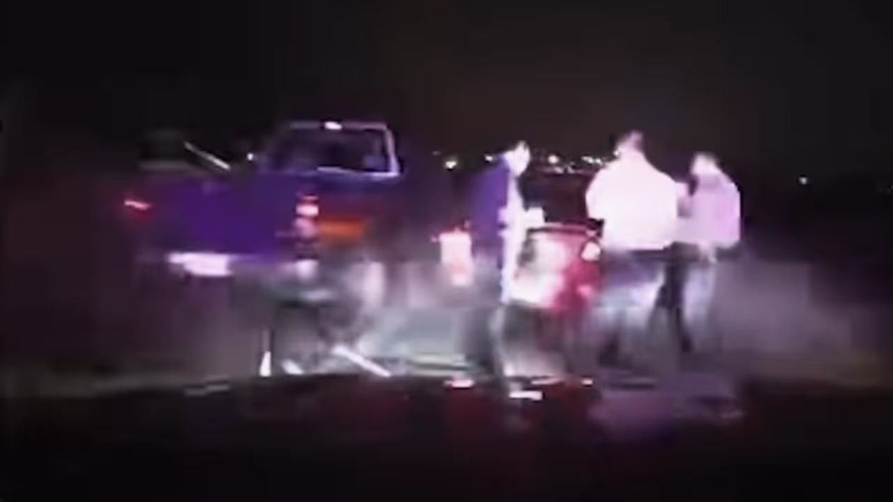 Reporte de choque en Condado de Atascosa Policías sobreviven a choque ...